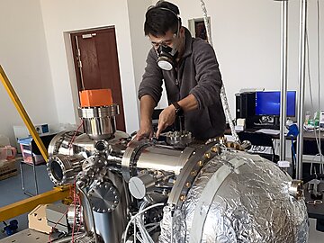 Services - Scienta Omicron